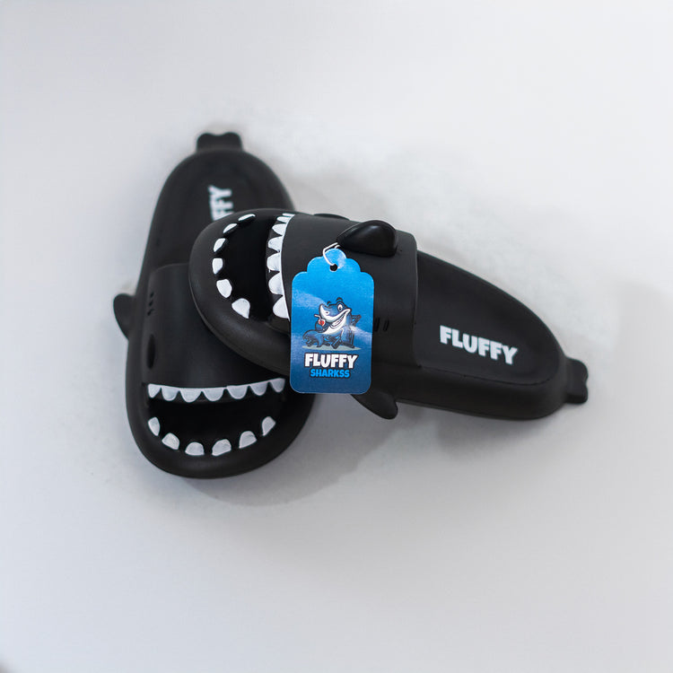 FLUFFY NIÑO CHANCLETA DEEP BLACK – Poppy's
